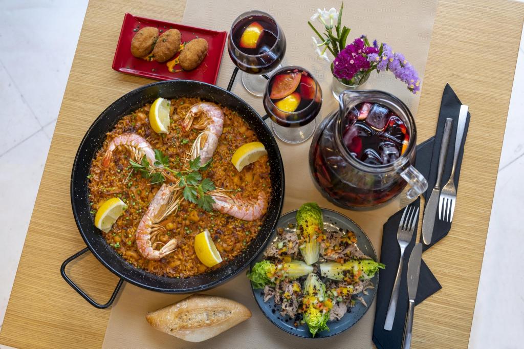 Restaurant and bar in La Rambla - Hotel SERHS Rivoli Rambla